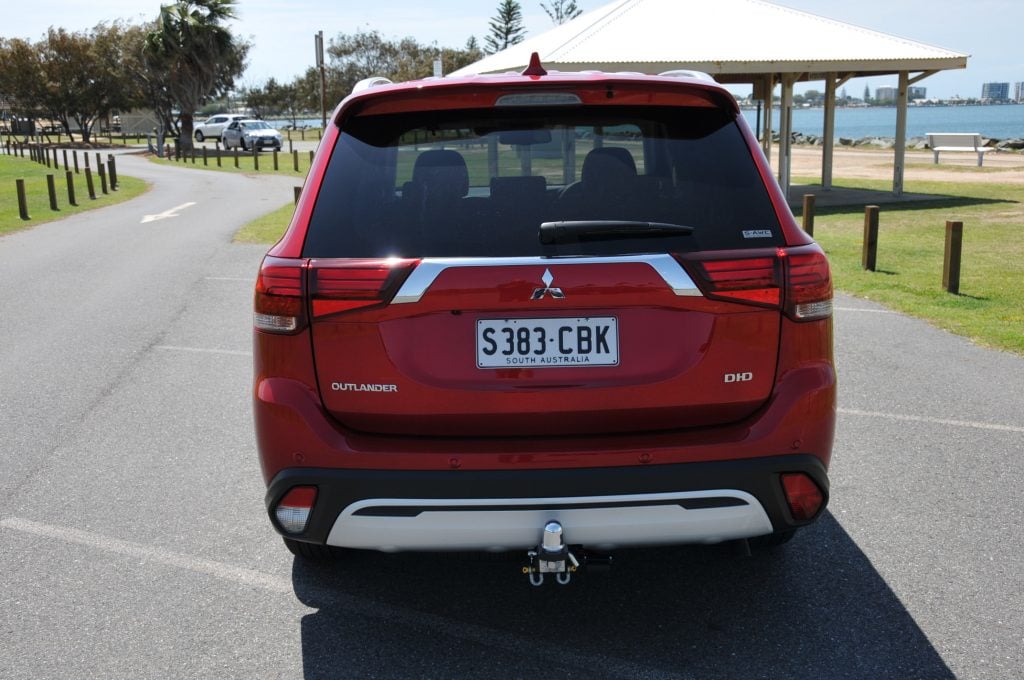 2020 Mitsubishi Outlander Exceed Review. - The Car Guy | by Bob Aldons