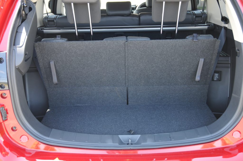 2020 Mitsubishi Outlander Exceed Review. - The Car Guy | by Bob Aldons